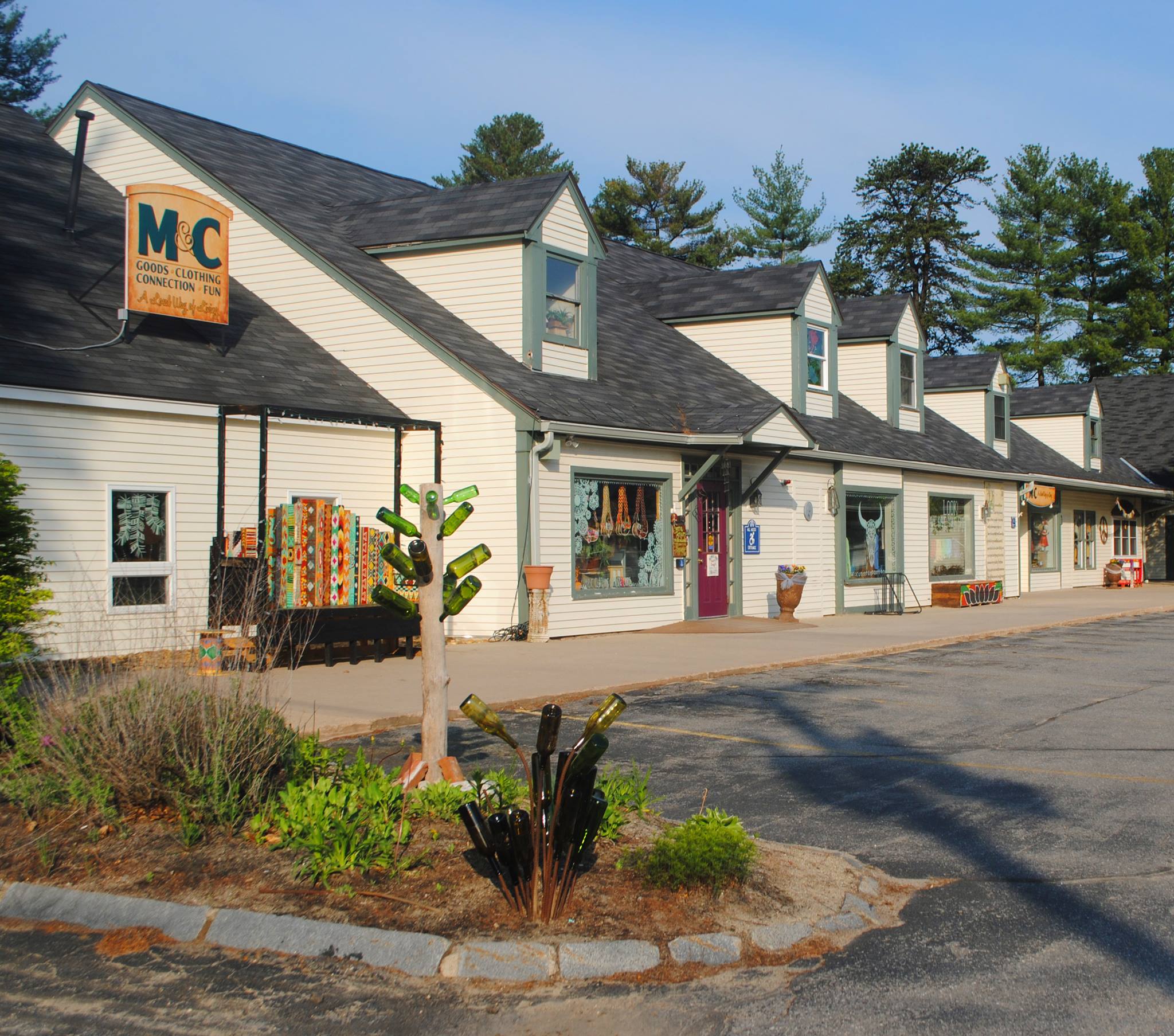 M&C Clothing & Gifts – M&C Clothing and Gifts